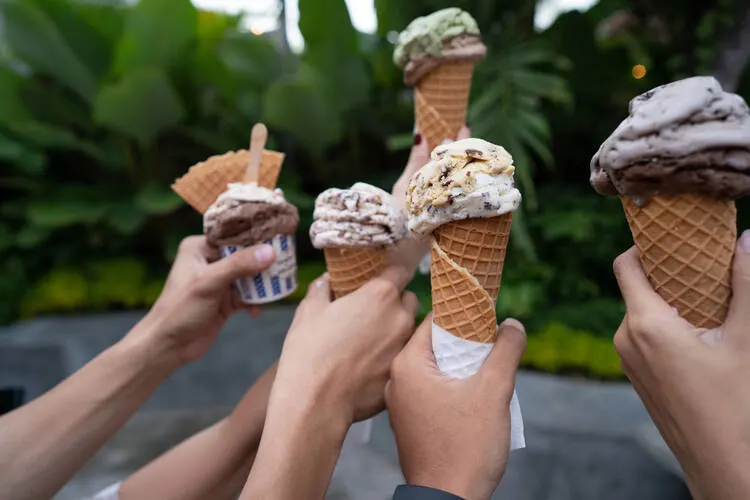 20 Creative Ice Cream Shop Marketing ideas to Attract Customers and ...
